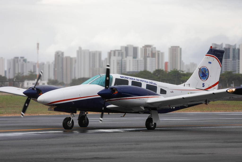 Raquel Lyra entrega primeiro avião para reforçar as operações de ...